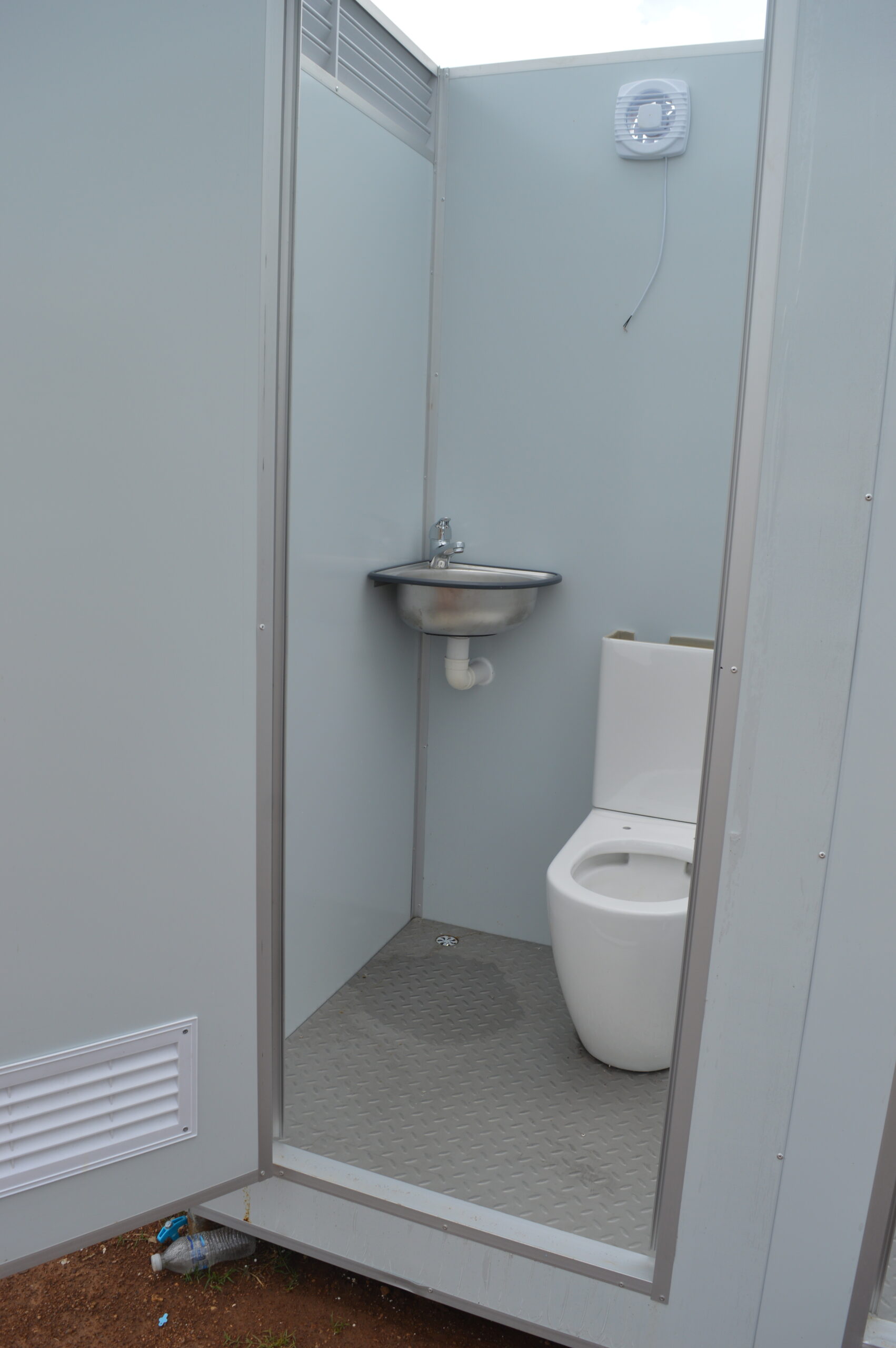 Outdoor Bathroom Toilet & Shower Pods – AOH Manufacturing